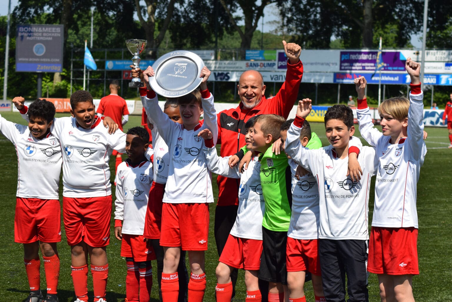 ZATERDAG: GRATIS ENTREE BIJ BVV 1 EN HULDIGING ALLE KAMPIOENEN | BVV Barendrecht